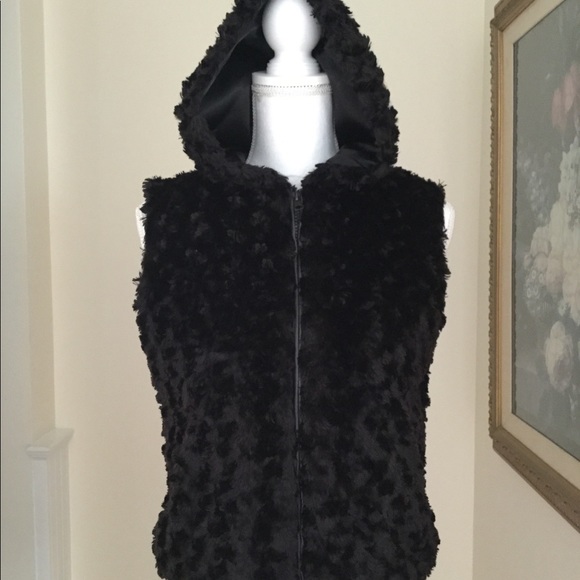 Cejon | Jackets & Coats | Cejon Black Faux Fur Hooded Vest Size Small ...